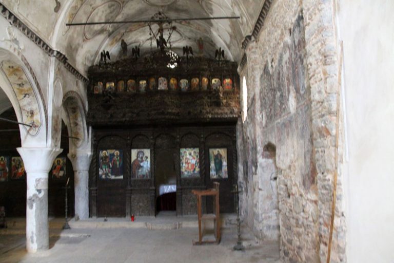 Παλιός Ταξιάρχης Μεστών, Χίος | | Δώδεκα